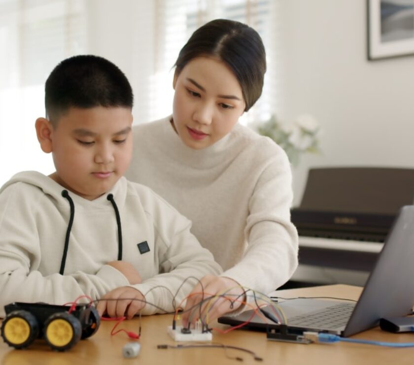 Top 8 Reasons Why Kids Should Learn Robotics | Robotics for Kids Top 8 Reasons Why Kids Should Learn Robotics | Robotics for Kids